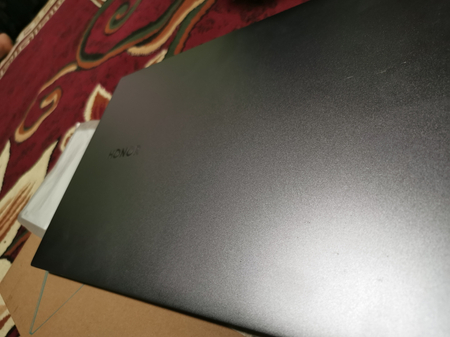 Honor megicbook noutbook. 16.1