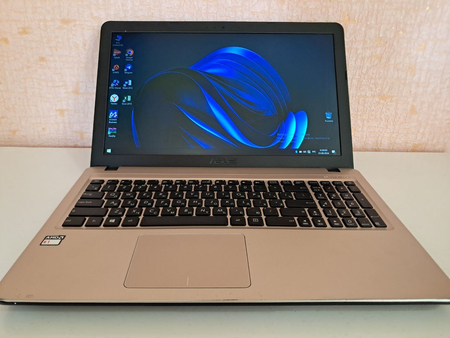 Noutbuk ASUS X540 2 /256 SSD BATAREYKA 2-3 SOAT