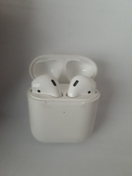 Airpods simsiz quloqchinlar 3 oy ishlatilagan