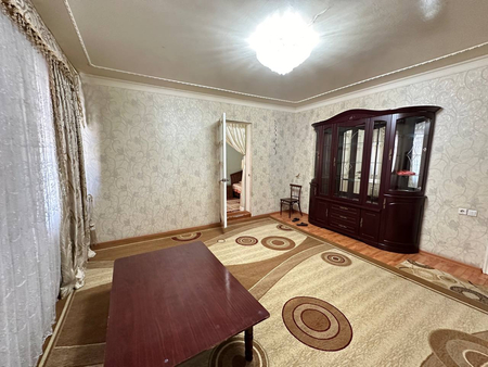 4 хонали Себзор метро Гафур Гулям