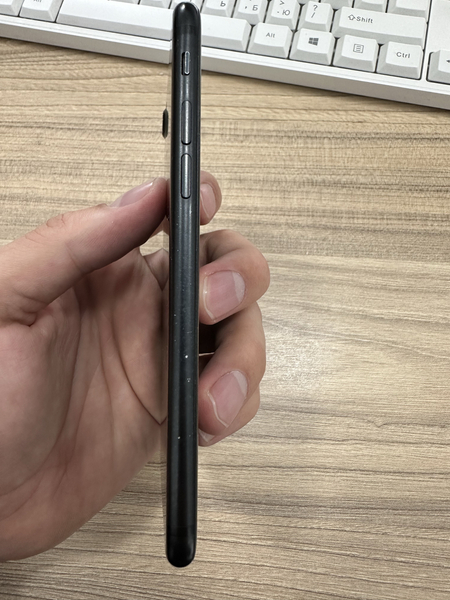 Iphone 7 128 GB qora