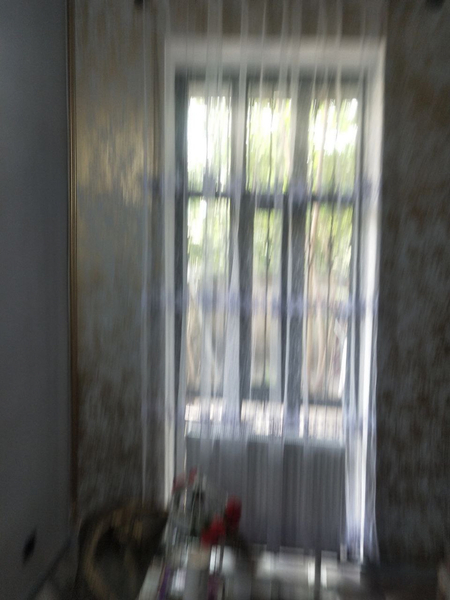Tasiqboy bozor  4/4/4 84m2 bez remont balkon 2x6