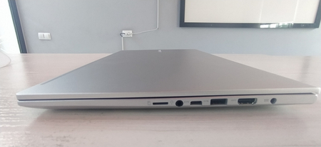 ASUS VivoBook 15 OLED