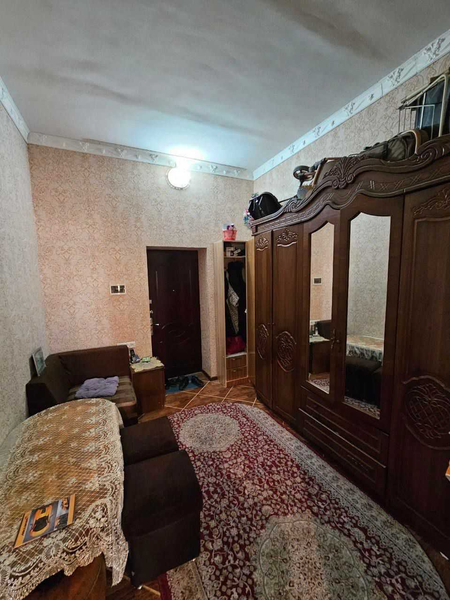 2 xonali 64m² 5-qavat, 
bazi jihozlari qoladi
