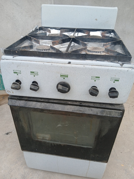 Продаётся 2 газ плиты