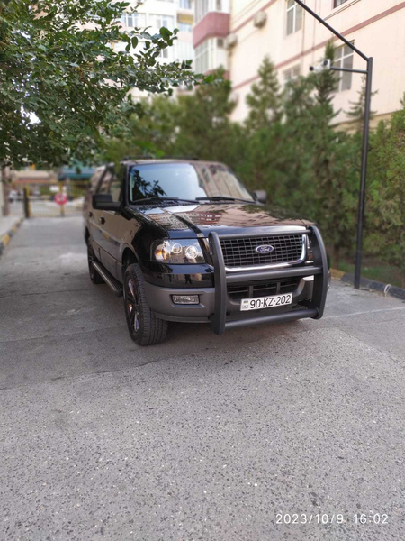 Кенгурятник на Ford Expedition