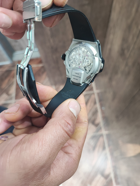 Soat sotiladi limite edition Hublot