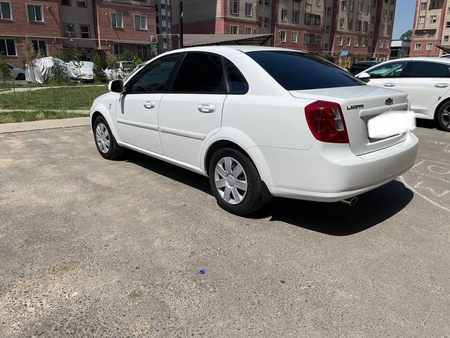 Автомобиль Lacetti  2022