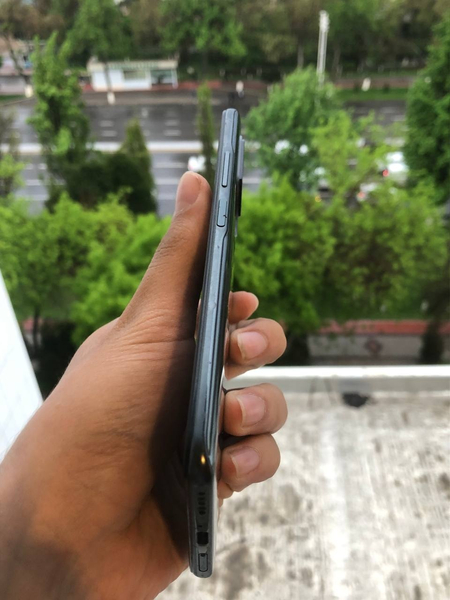 Poco F3 6/128 gb