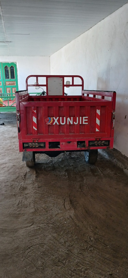 XUNJIE.  2500  mator