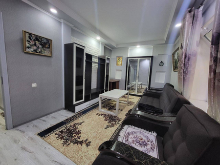 Буз 2 Эко базар Ялангач , 1в2/1/5 , кирпич , мебель техника , 52 000 $