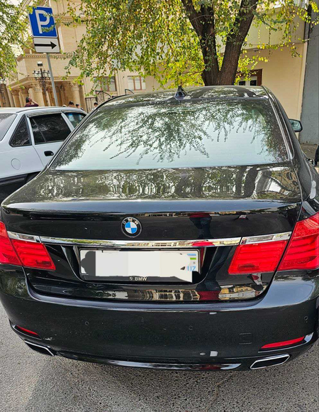 Продаётся автомобиль  BMW
