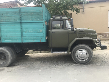 Sotiladi holati yaxshi yili 1980 qolg tel orqali gaplashiniladi
