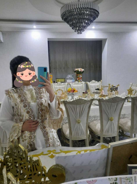 Ansambil kiyim kerak bo'lsa arzonga bervoraman
