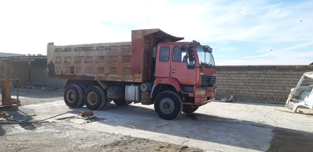 Xowo sinotruk sotiladi  yili 2010  yoqilgʼi dizel 17000$ JM moshinaga