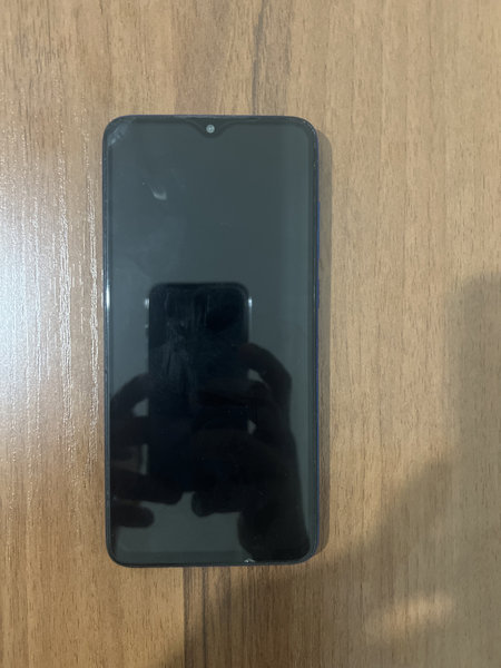 Redmi note 8 pro 6/64 aybi yoq
