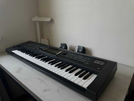 ПРОДАМ Синтезатор Roland GW8 (Рабочая станция). Состояние ОТЛИЧНОЕ