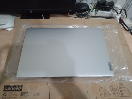 Ноутбук LENOVO IDEAPAD в новом состоянии.