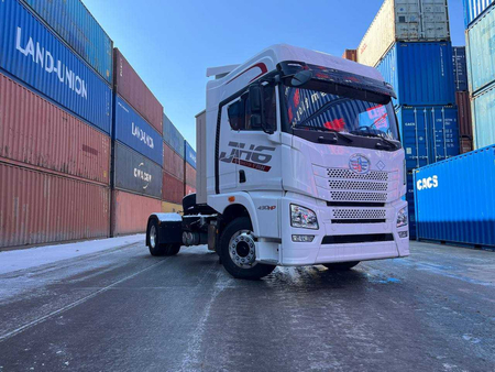 Седельный тягач FAW 4х2 CNG Метан подушка Газ