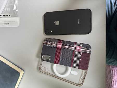 IPhone XR 64gb holati zor