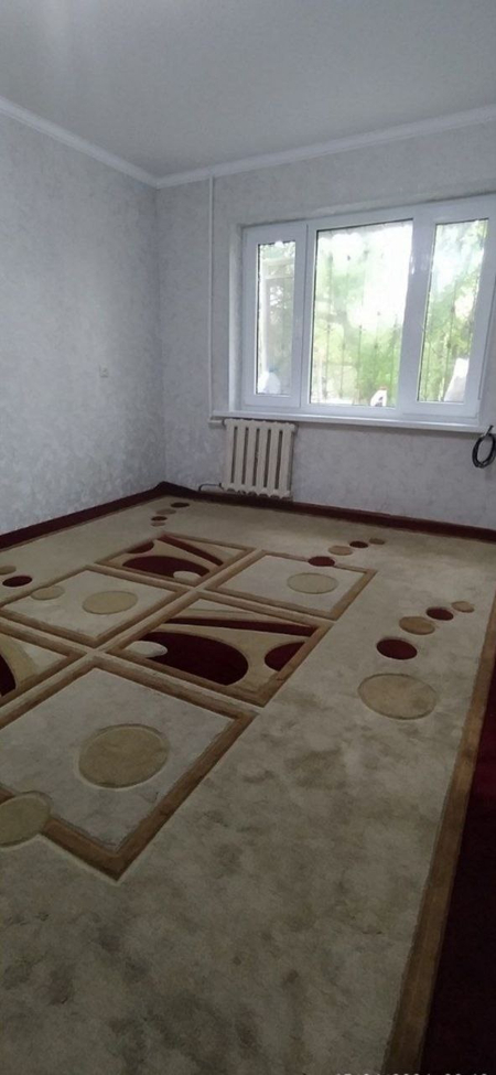Продаётся 1/3/4 массив Ялангач, ор-р спорткомплекс Умид ! Чистая !