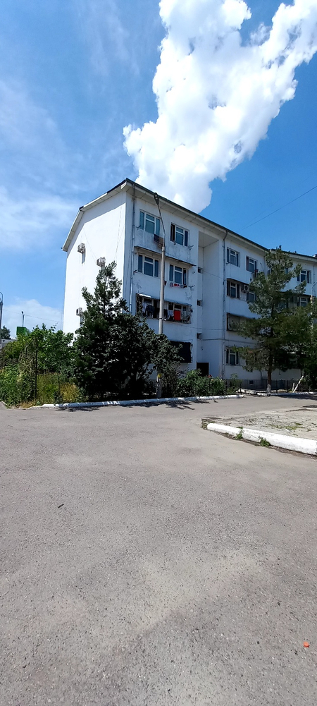 Сергели под офис угловая 1 этаж 72 кв метров