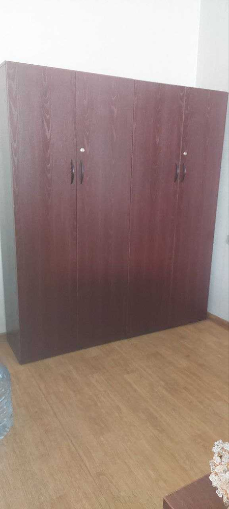 Продаю комплект офисной мебели для руководителя 100у.е.  как новая