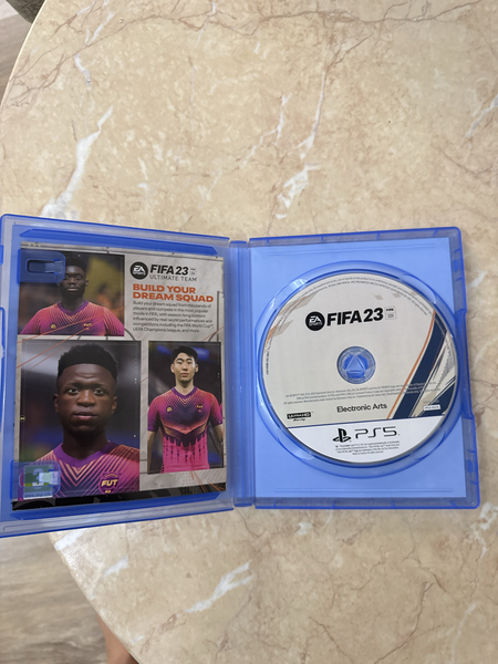 Fifa 23 на PlayStation 5,в идеальном состоянии
