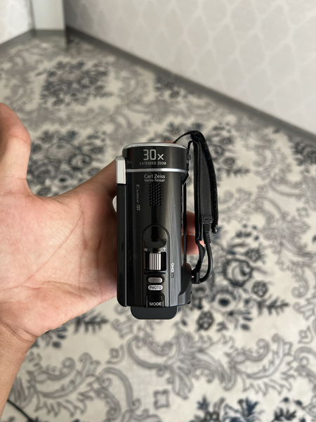 Sony videokamera yengi HDR-CX210E
