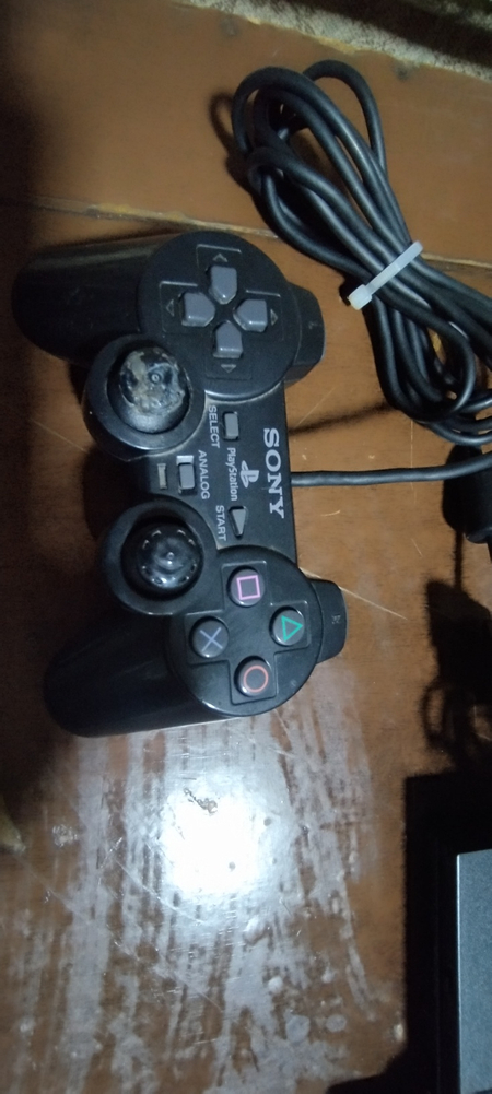 Playstation 2 sotiladi