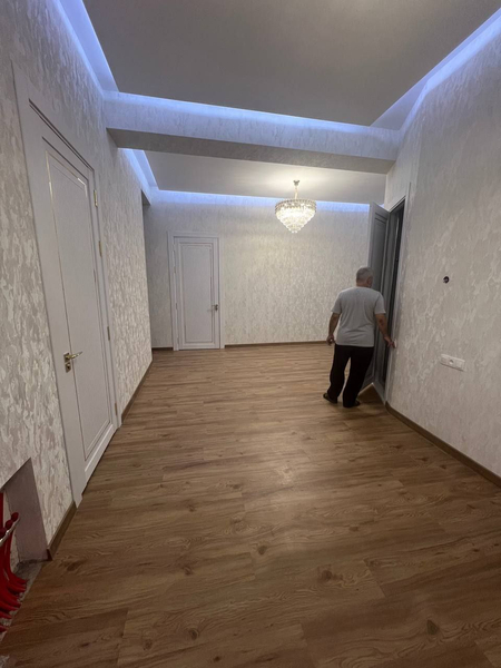 Toshkent tumani. Xasanboy postdan 2kilometr 4taxona 2sotik
