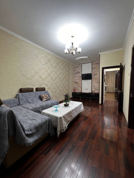 Буюк Ипак Йули 2/1/5 50м² спорт комплекс динамо мвэс