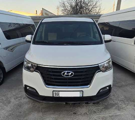 Hyundai H1, 2019г., 12 мест, в отличном состоянии!