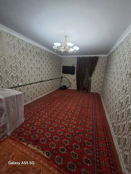 Урганч шарида 2 каватли бинонинг 1 каватида 3 хонали кв сотилади