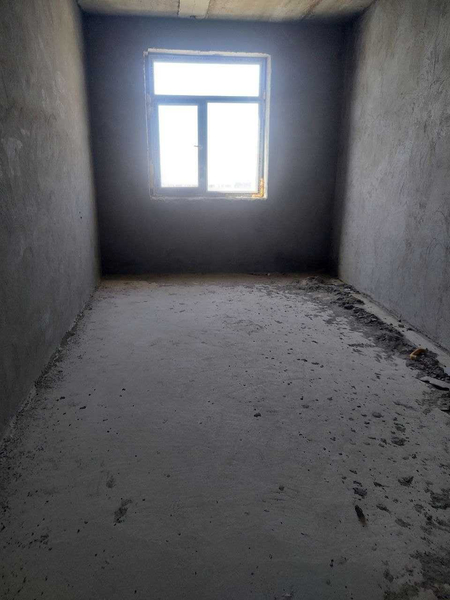 Jondor tumanida 2 xonalik kvartira sotiladi.