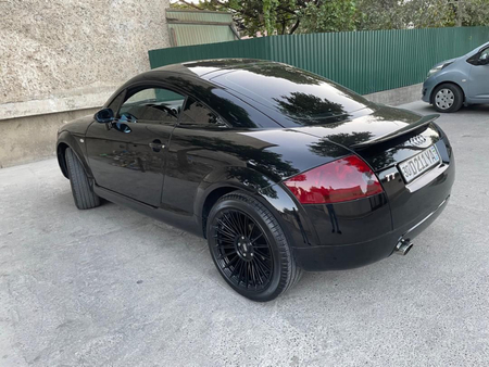 Продается Audi TT