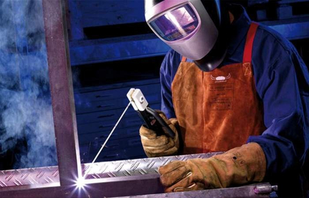 Сварщик на выезд,  Газосварщик услуги