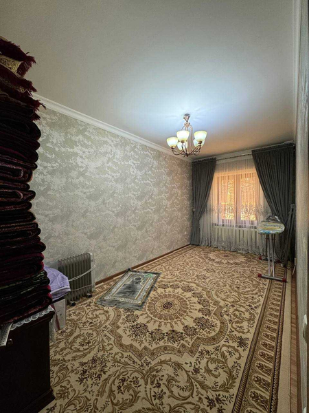 Шайхонтохур!  Гулобод 4 хонали 1-каватда,4 каватли майдони 90 м2,