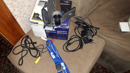 Видеокамера SONY! Срочно