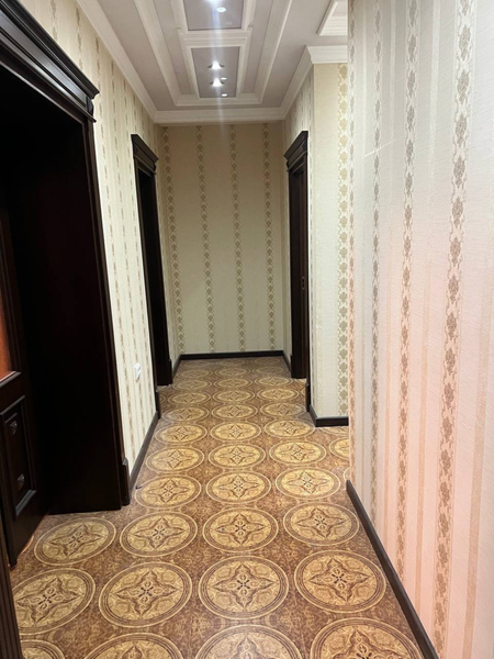 На Цуме 3/4/4, не торец,площ.90м2, ор-р 110 шк.