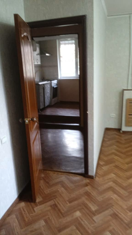 Prodaja srochno Chilonzor 23 kv 1 xona 2*6 balkon
