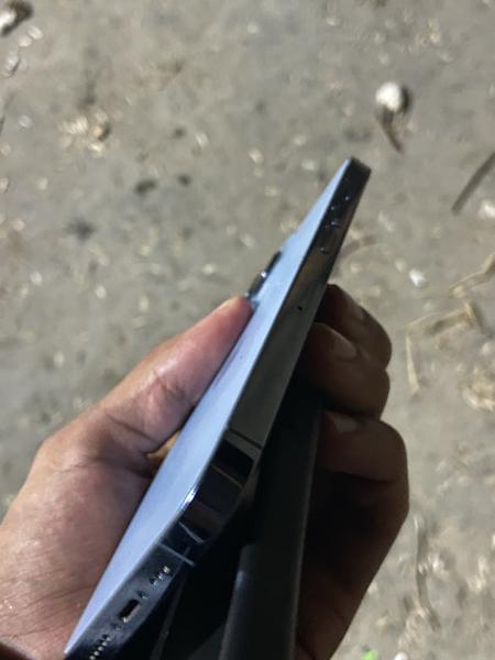 iPhone 13 pro sotiladi
