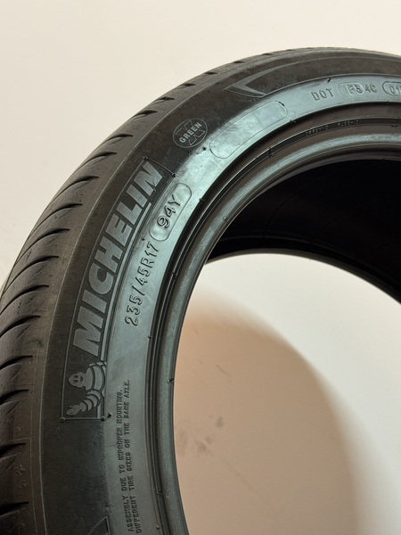 Michelin primacy 3 R17 235/45