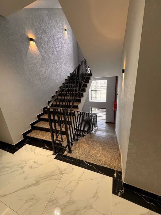 Luminar House Продается 1 комнатная коробка Шота Руставели Яккасарай