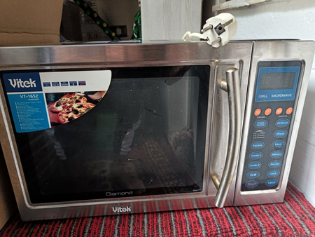 Продаются б/у микроволновка