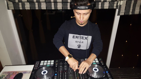 Аппаратура, DJ , ВЕДУЩИЙ .