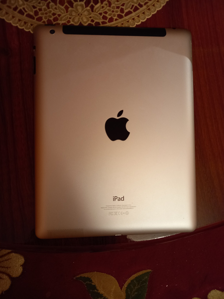 Продам планшет Ipad Apple