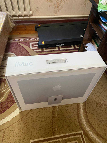 iMac 24