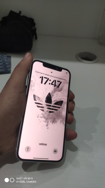 Iphone 12 128gb holati yaxshi ochilmagan radnoy tel