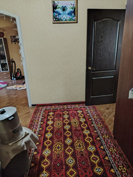 Сдам сергели3 2ком 4 этаж 5этажки с мебелью семье русскоязычным